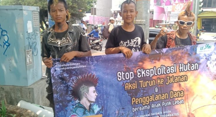 50 Anak Punk di Depok Gelar Aksi Solidaritas untuk Riau