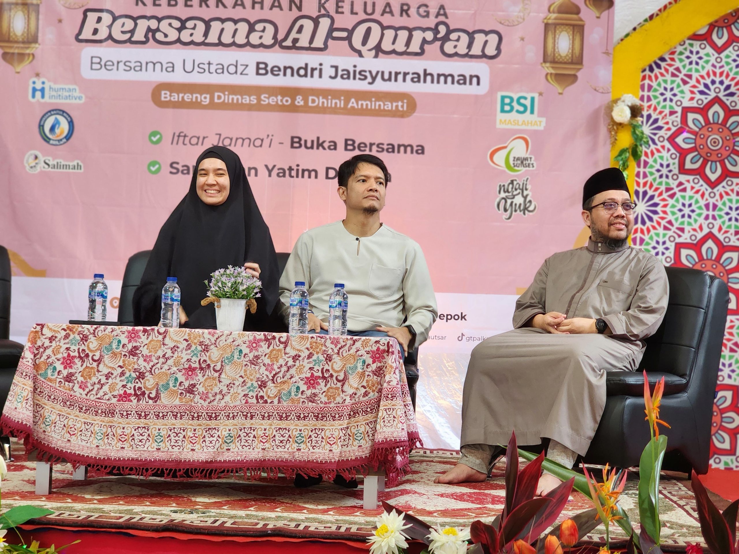 Talkshow Nuzulul Qur’an: Keberkahan Keluarga Bersama Al-Qur’an, Ustaz ...